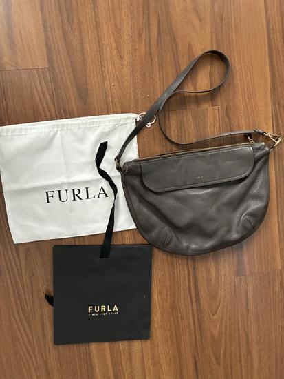Furla original kozna torba taupe boja 40x28x4