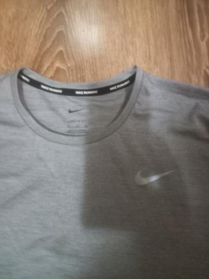 NIKE RUNNING ODLICNA MAJCA NOVA VEL L XL DRY FIT