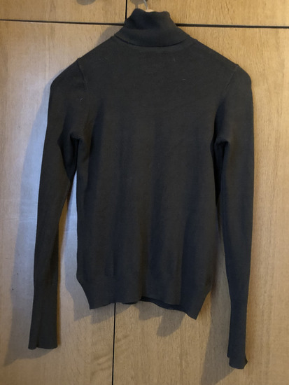Zara knit tamnozelena rolka