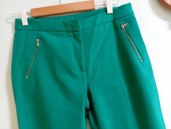 Elegantne zelene pantalone De Facto