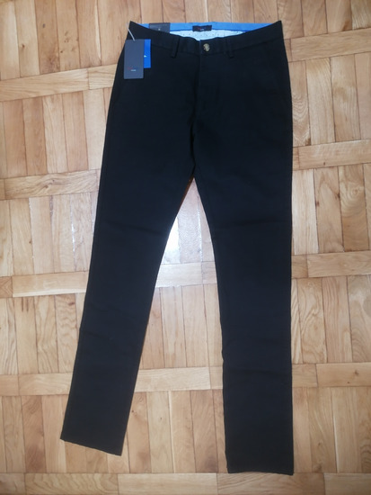 Paul Smith NOVE dizajnerske pantalone 30