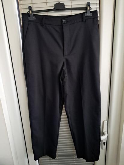 WAIKIKI crne pantalone na ivicu vel 42