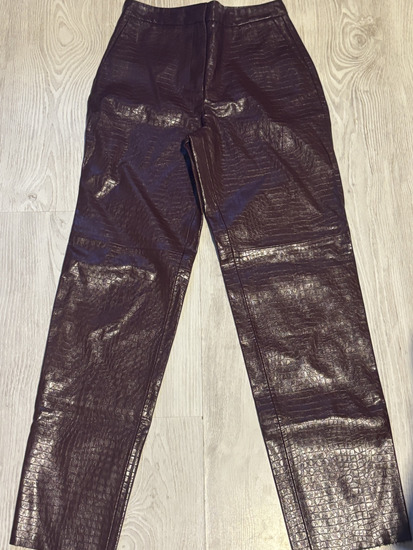 Zara kozne pantalone %%% 1500