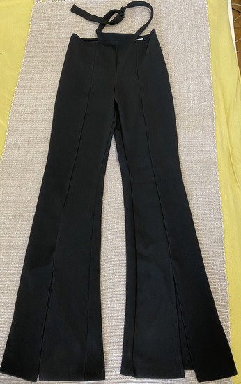 Crne pantalone- Koton