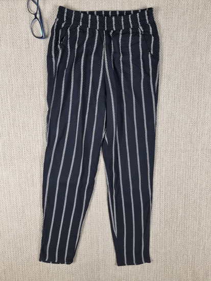 H&M pantalone sa dzepovima, salvare