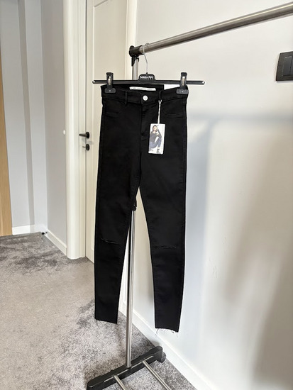 ZARA pantalone