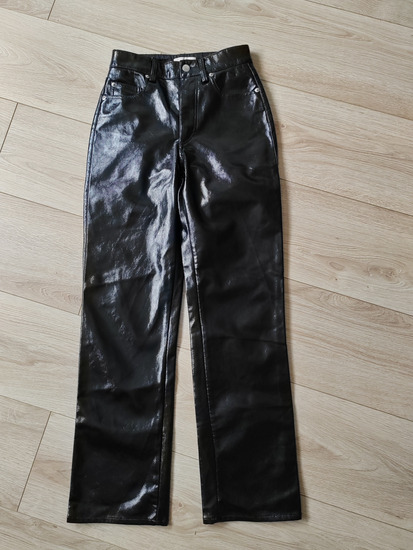 H&m kozne pantalone