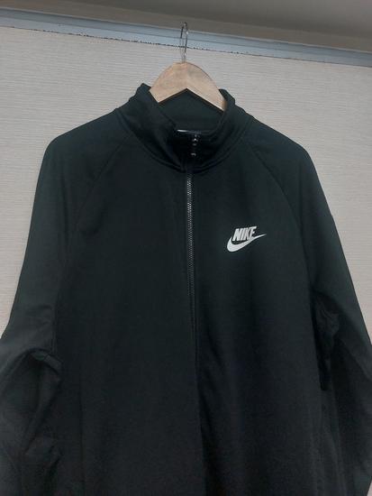 Nike track muski duks
