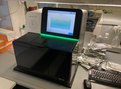 Analitički instrument Illumina NextSeq 500