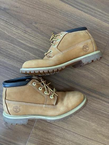 Timberland cizme 38 odlicne prirodna koza NOVO