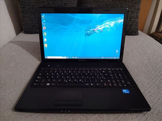 Lenovo G570 - 15.6 / Intel Celeron / 250 GB HDD