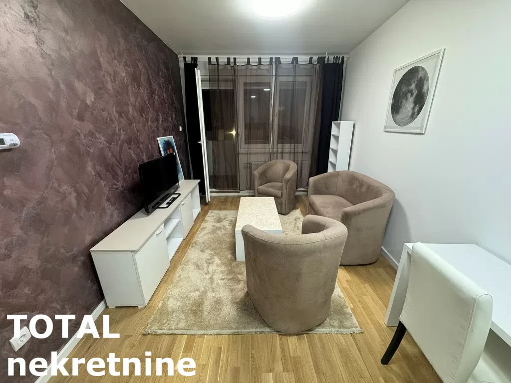 Stan,NOVI SAD,PODBARA,kv: 36.00, € 126000, ID: 1102039