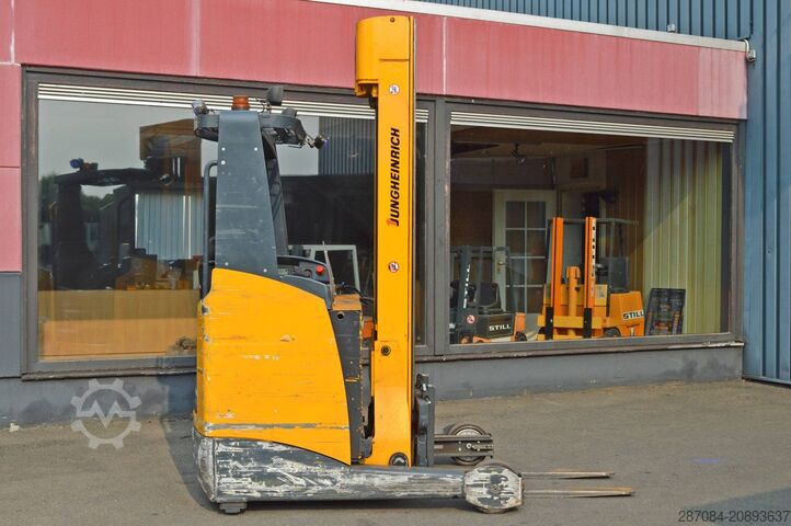 Reach truck
Jungheinrich ETV 216