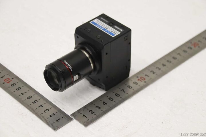 Industrijska kamera
Keyence CA-HLO4MX