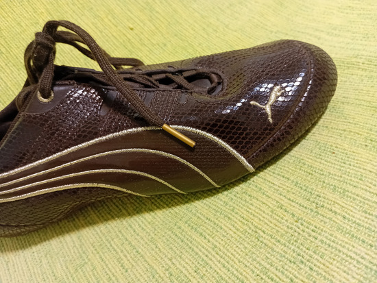 NOVE kozne patike PUMA 40