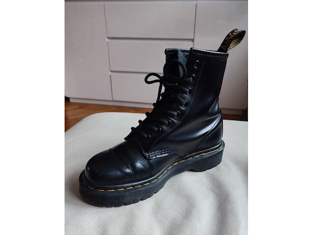 Martinke, Dr. Martens original br. 37
