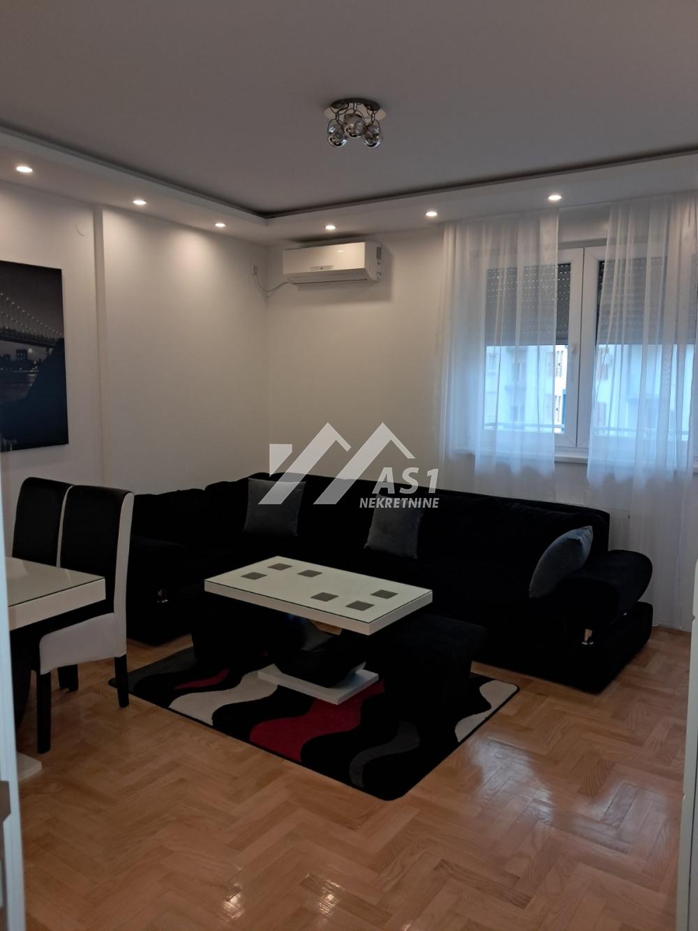 Izdajem LUX dvosoban komforan stan na Podbari !!!-Niski troškovi ID#5050 450 €