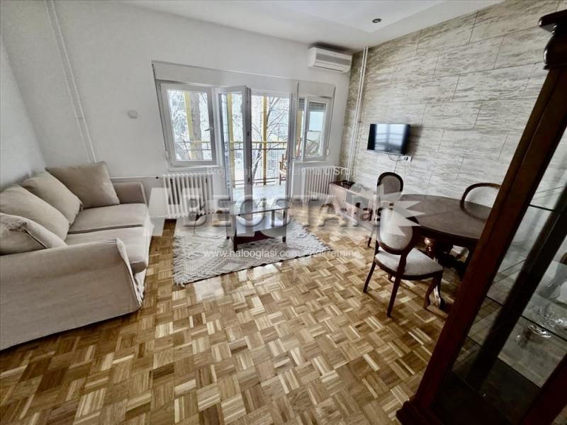 Novi Beograd - Blok 45 #65820 650 €