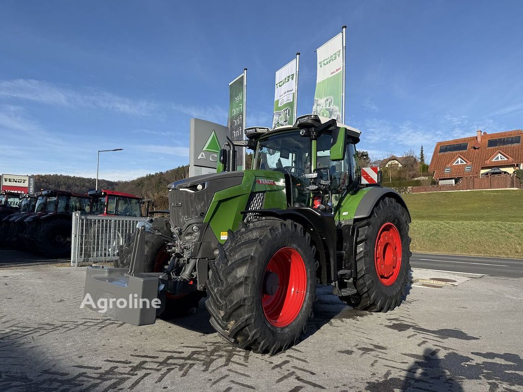 Fendt 832 Profi+ Gen5 traktor točkaš
