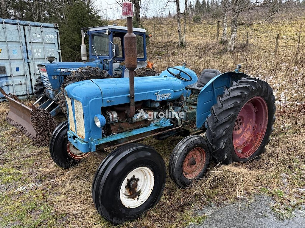 Prodaje se Ford Andre Traktor m/ Ford industrimotor traktor točkaš na aukciji