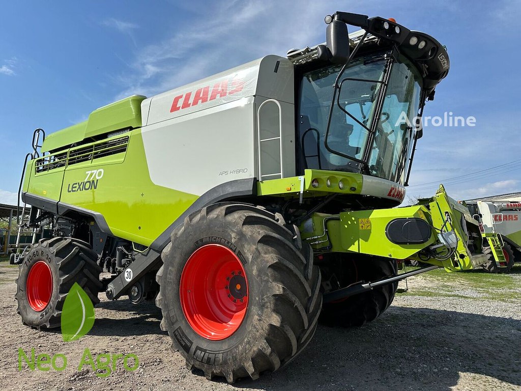 Claas Lexion 770 (v naiavnosti) kombajn za žito