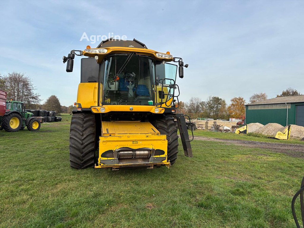 New Holland CR9070 kombajn za žito