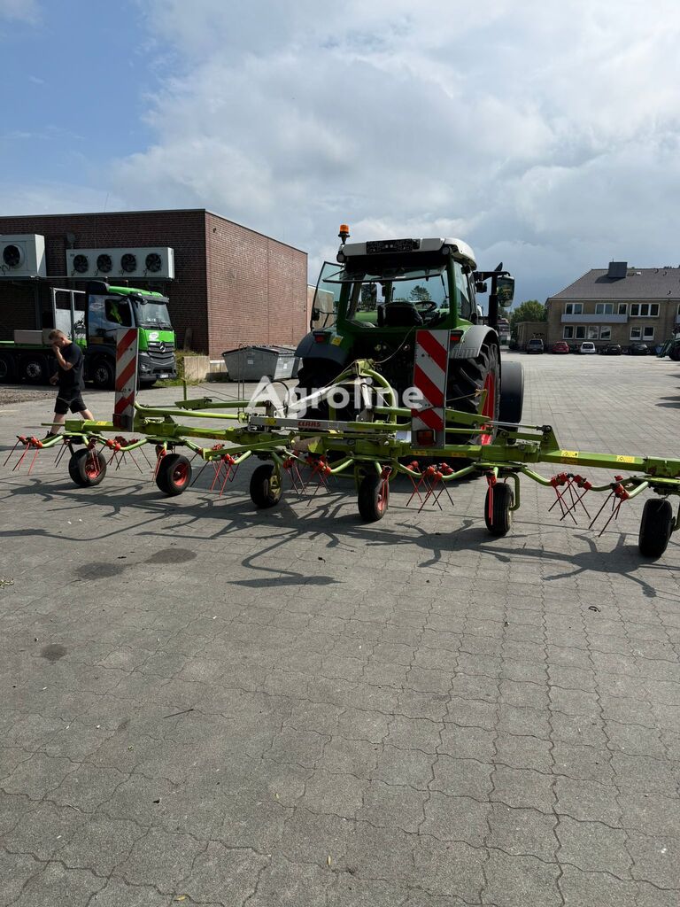 Claas Volto 670 prevrtač sena