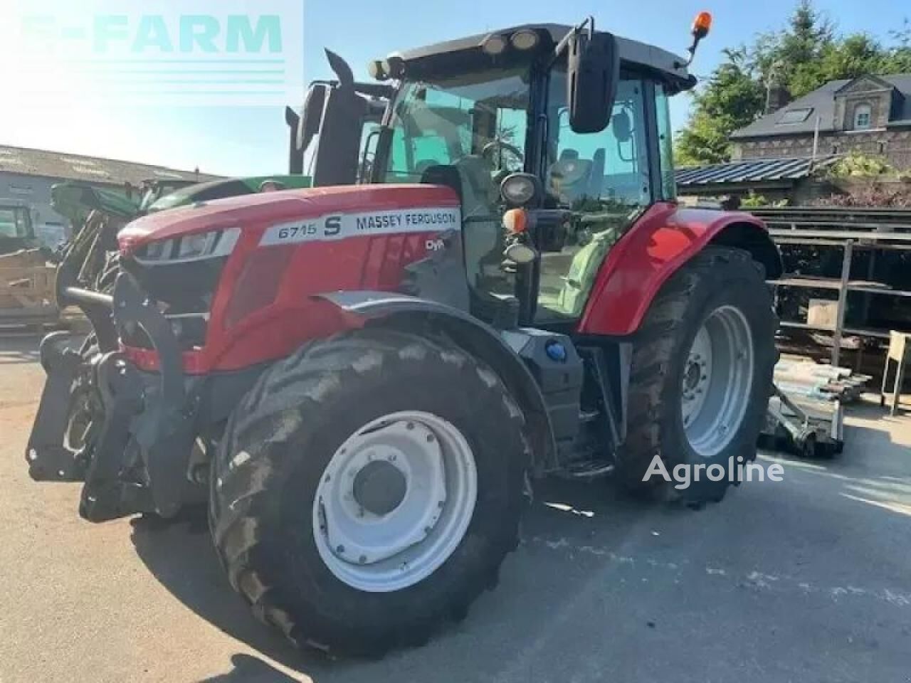 Massey Ferguson 6715 traktor točkaš