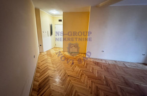 Prodajem Stan-Apartman, Novi Sad