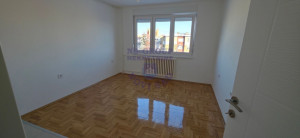 Prodajem Stan-Apartman, Novi Sad