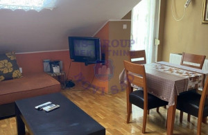 Dvosoban stan od 40m2 na Novoj Detelinari. U blizini škola, vrtića i marketa.