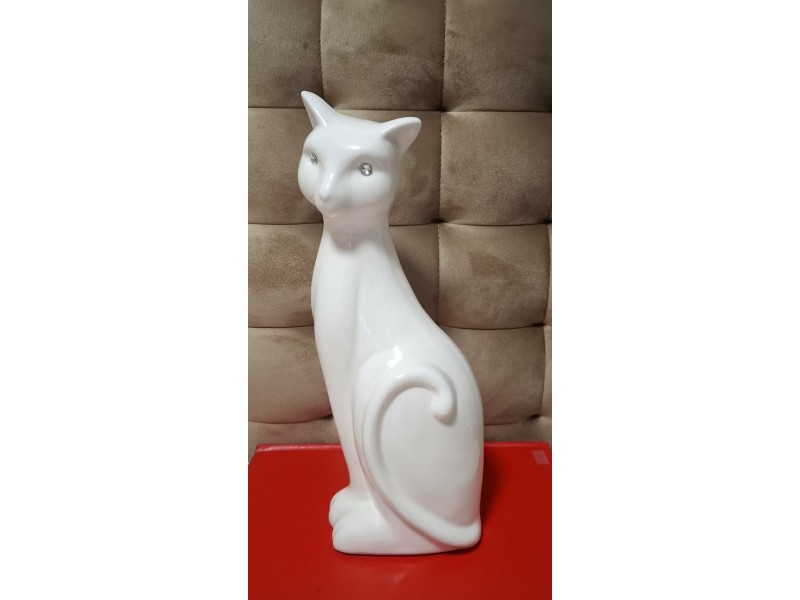 OGROMNA FIGURA - BELA MACKA 35 CM