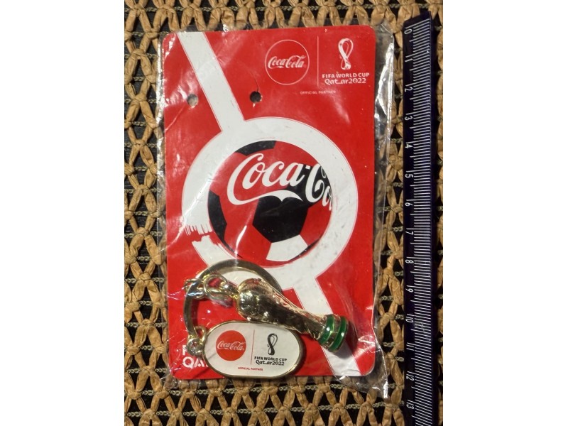 FIFA Katar 2022.g sponzor Coca Cola privezak za kljuc