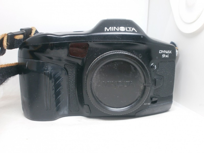 Minolta Dynax 9xi SLR Film Camera Telo