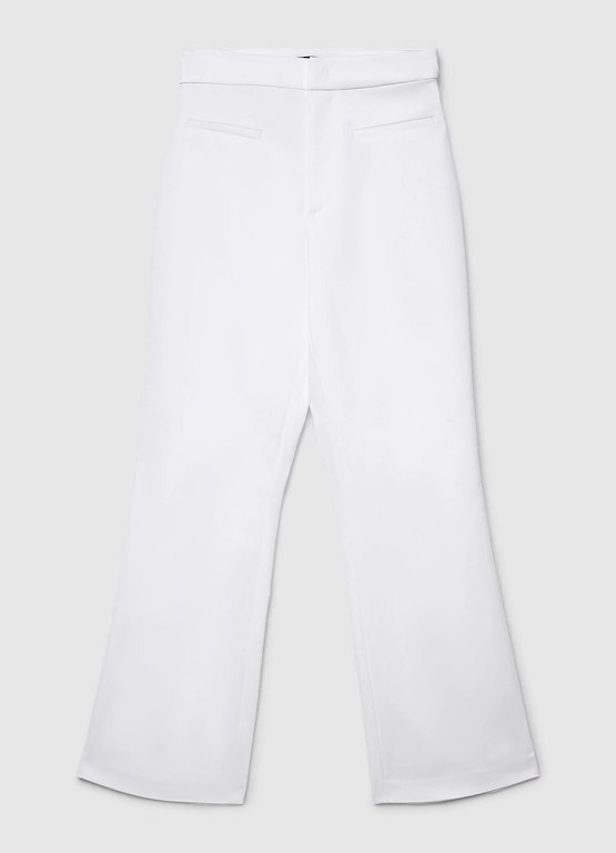 PANTALONE CROPPED FLARE U JEDNOBOJNOJ BOJI OPTIČKA BELA