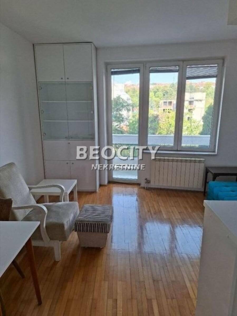 Čukarica, Julino brdo, Petra Lubarde, 1.5, 37m2, 135000EUR