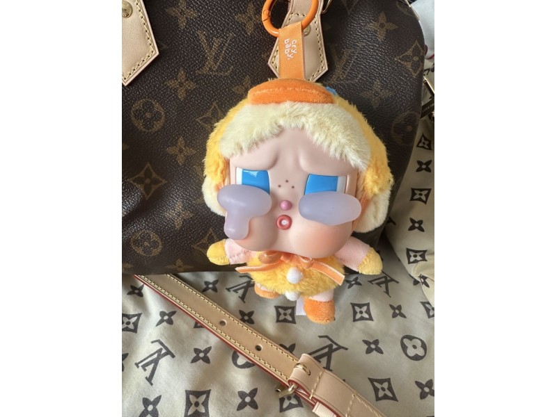 Crybaby Pop Mart labubu original privezak