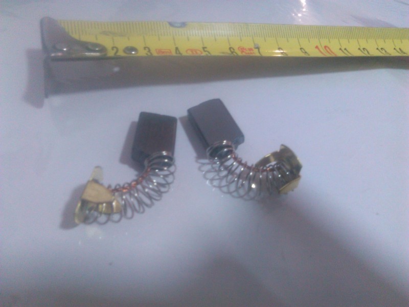 2 ČETKICE sa FEDERIMA PROMERA 11X5X16mm