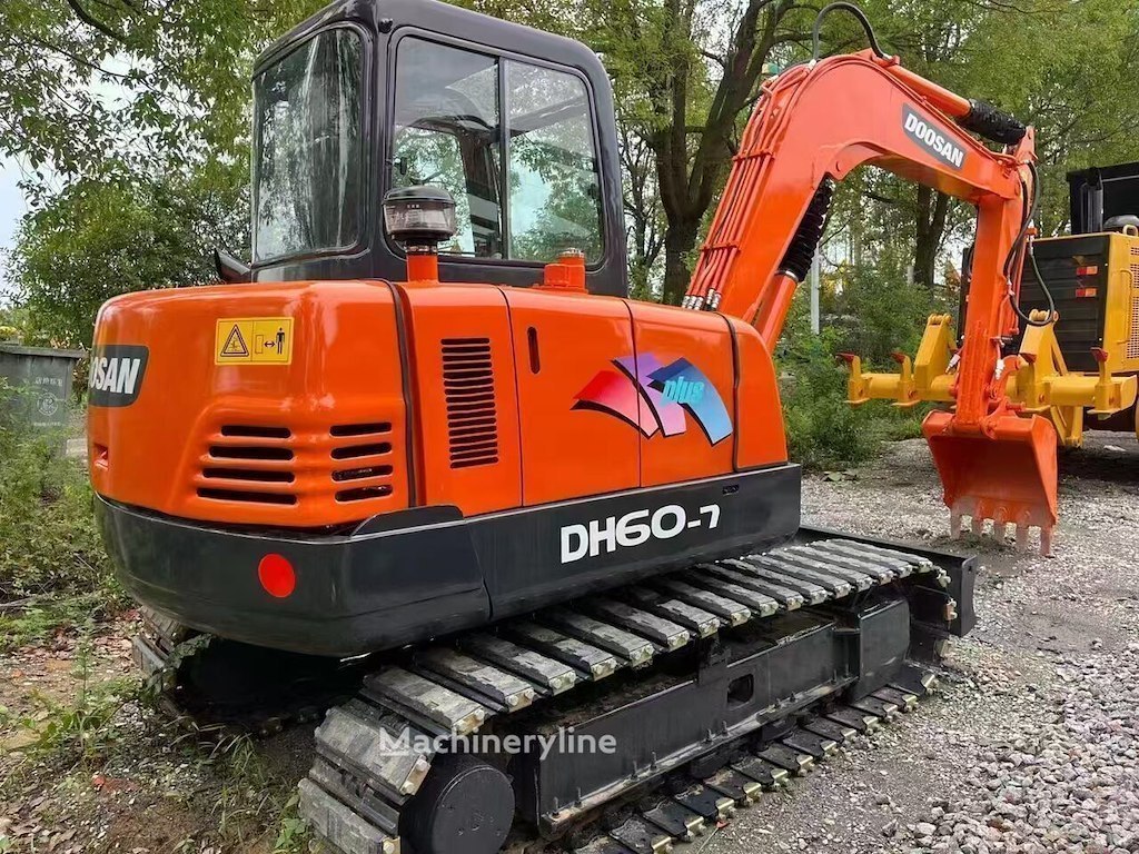 Doosan DH60-7 mini bager