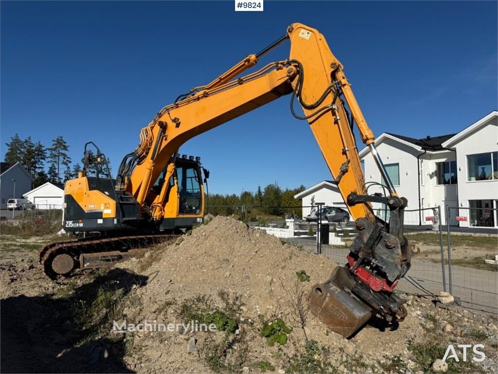 Hyundai Robex 235LCR-9A excavator bager guseničar