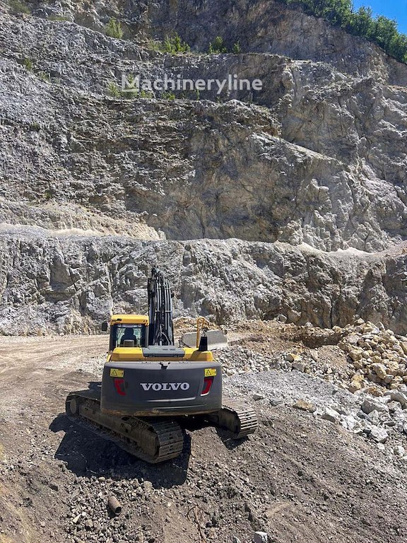 Volvo EC220DL bager guseničar