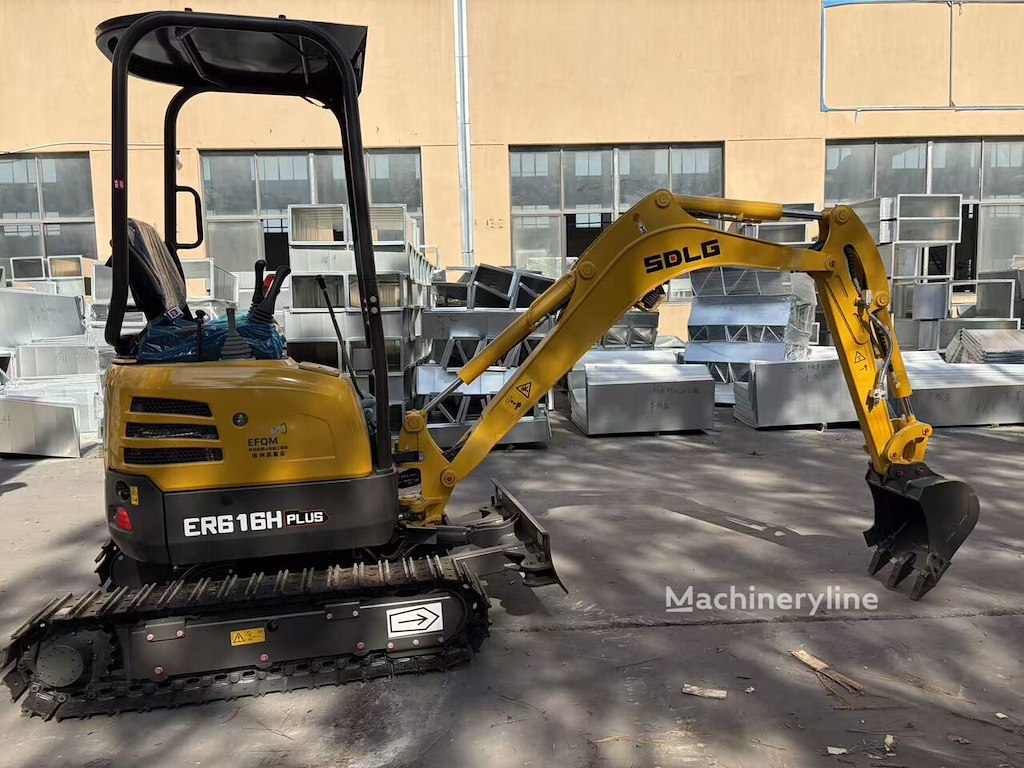 Novi SDLG ER616H mini bager