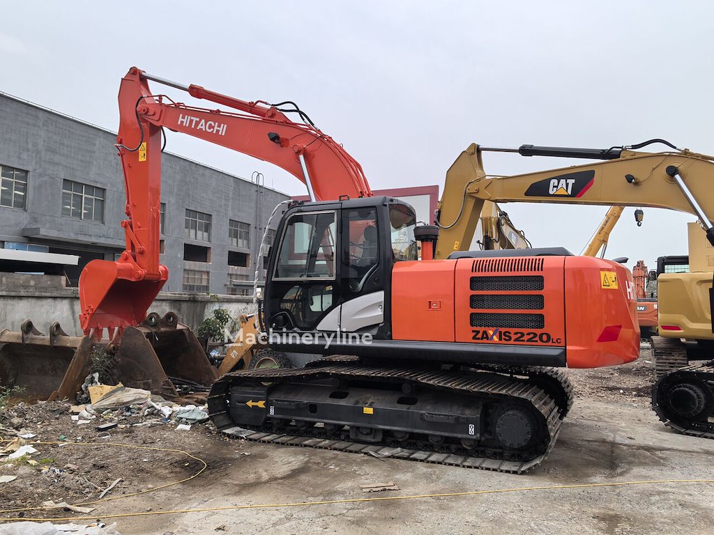 Hitachi ZX220 bager guseničar