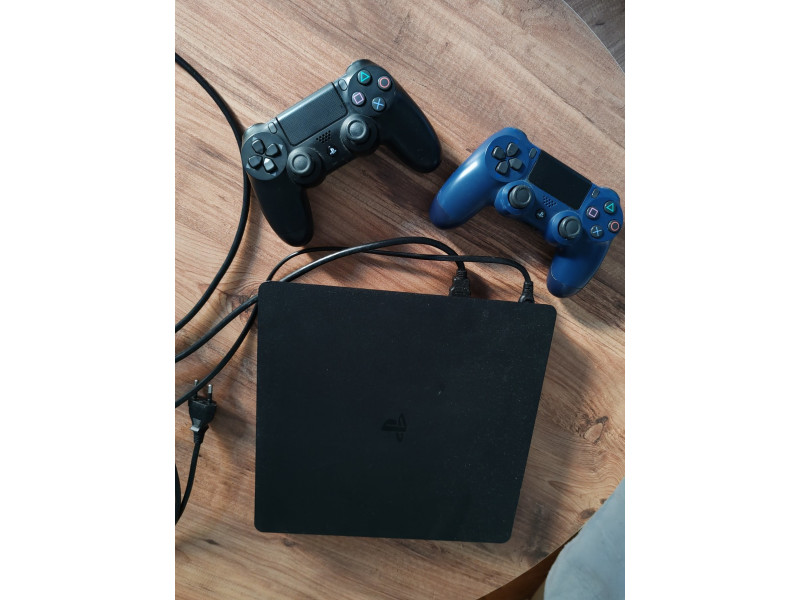 SONY PLAY STATION 4 slim model