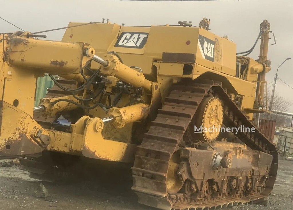 Caterpillar D10T buldožer