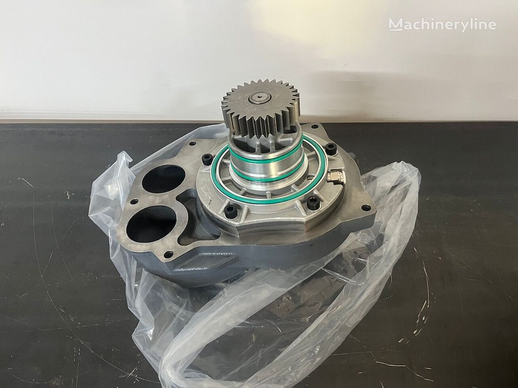 Liebherr 10132817 pumpa za hlađenje motora za Liebherr P944 / R954 / R944 / R954 / L556-454 / L566-460 građevinske mašine