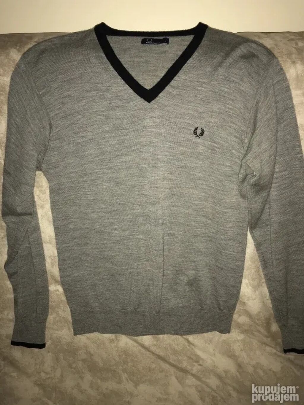 Original Fred Perry dzemper L 100% wolle Ramena 50 duzina 75cm