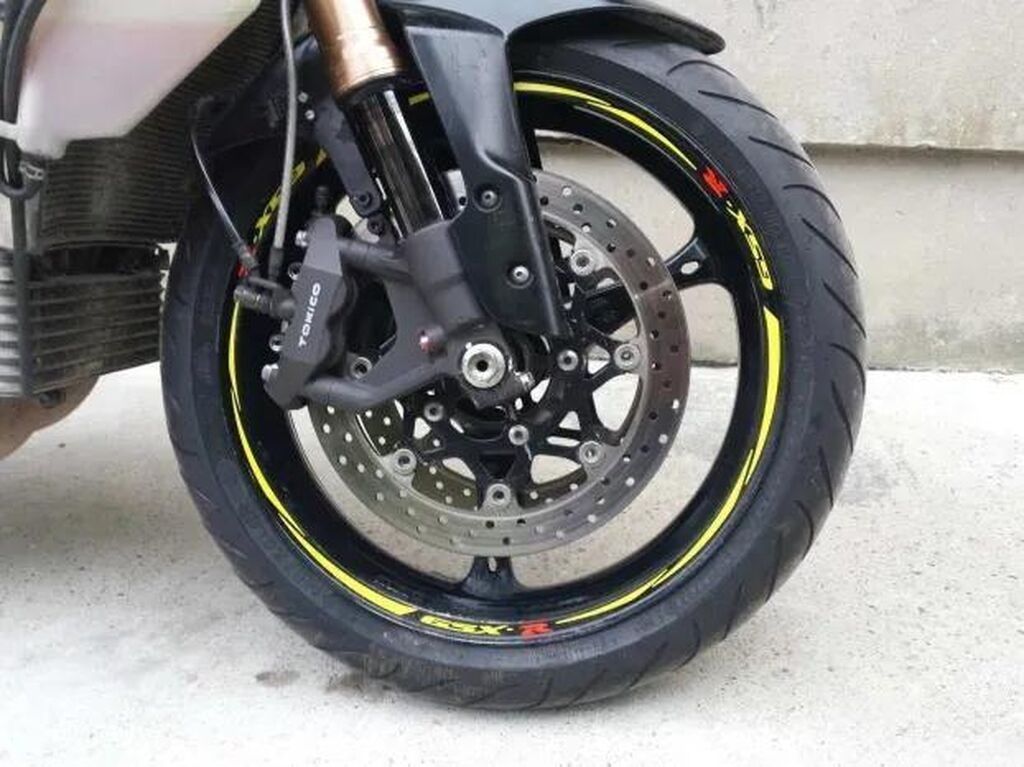 TRAKICE ZA FELNE - žute suzuki gsxr - 389    Opis: Samolepljive