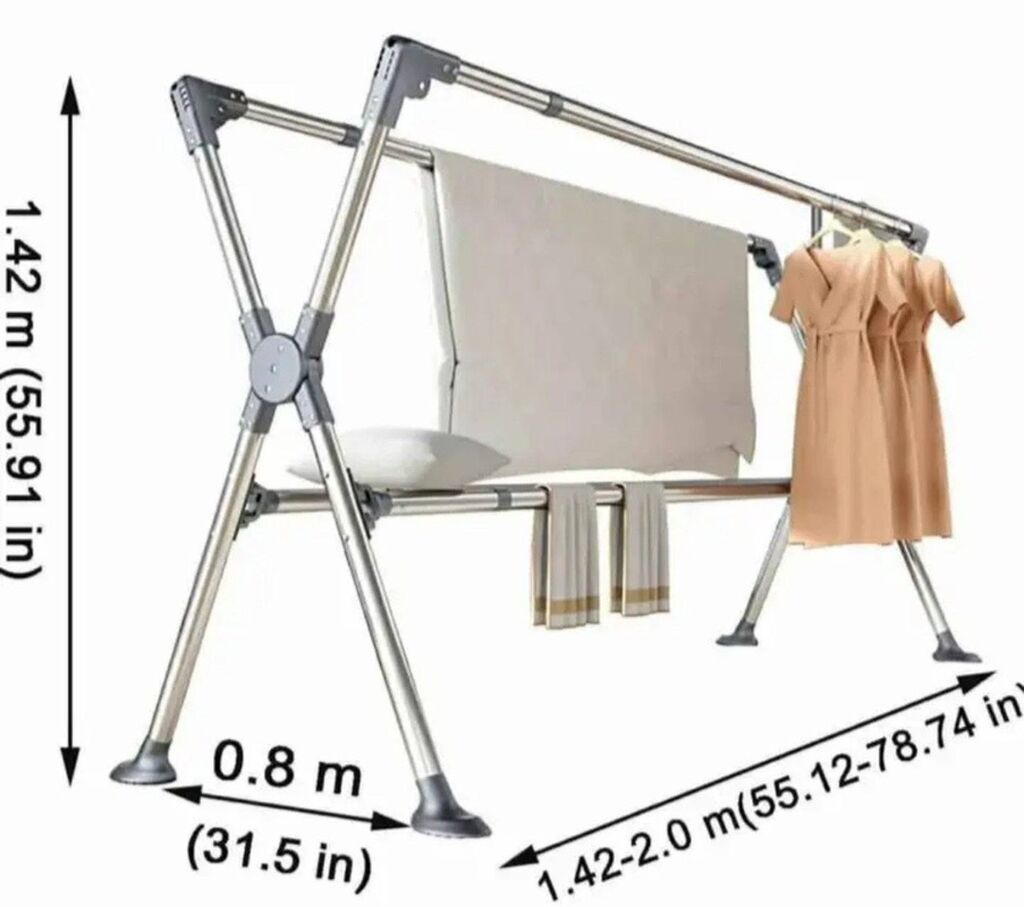 Stalak za sušenje veša sa teleskopskim šipkama. Stalak je dugačak 200