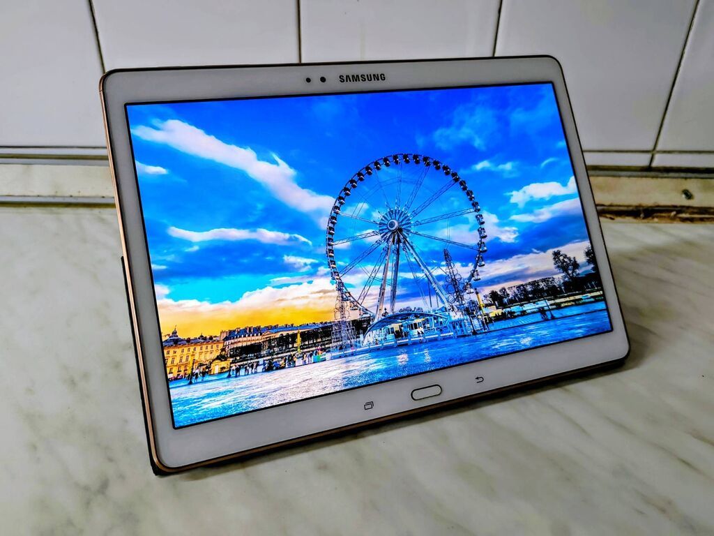 Samsung Galaxy Tab S 10.5 / 16GB 3GB RAM SM-T800 (WiFi) 8MP Android